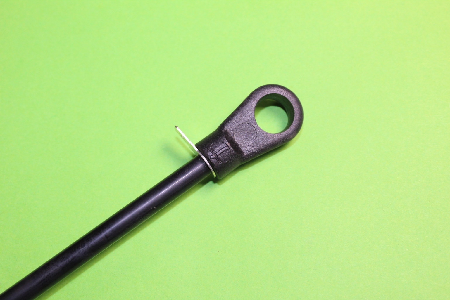 Pair New Tailgate Strut (Early Screw Fitment Type) Heavy Duty